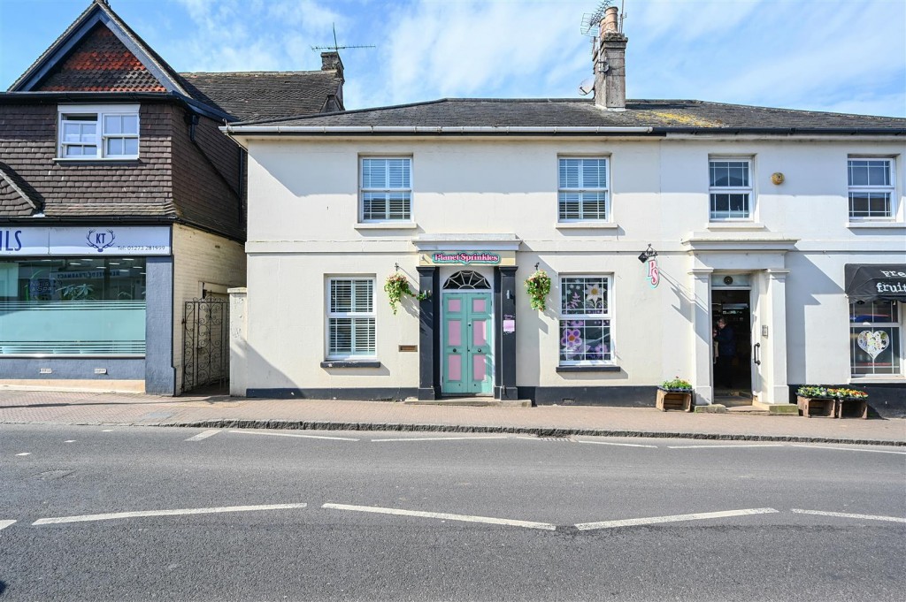 High Street, Henfield, 2 bedroom, Flat